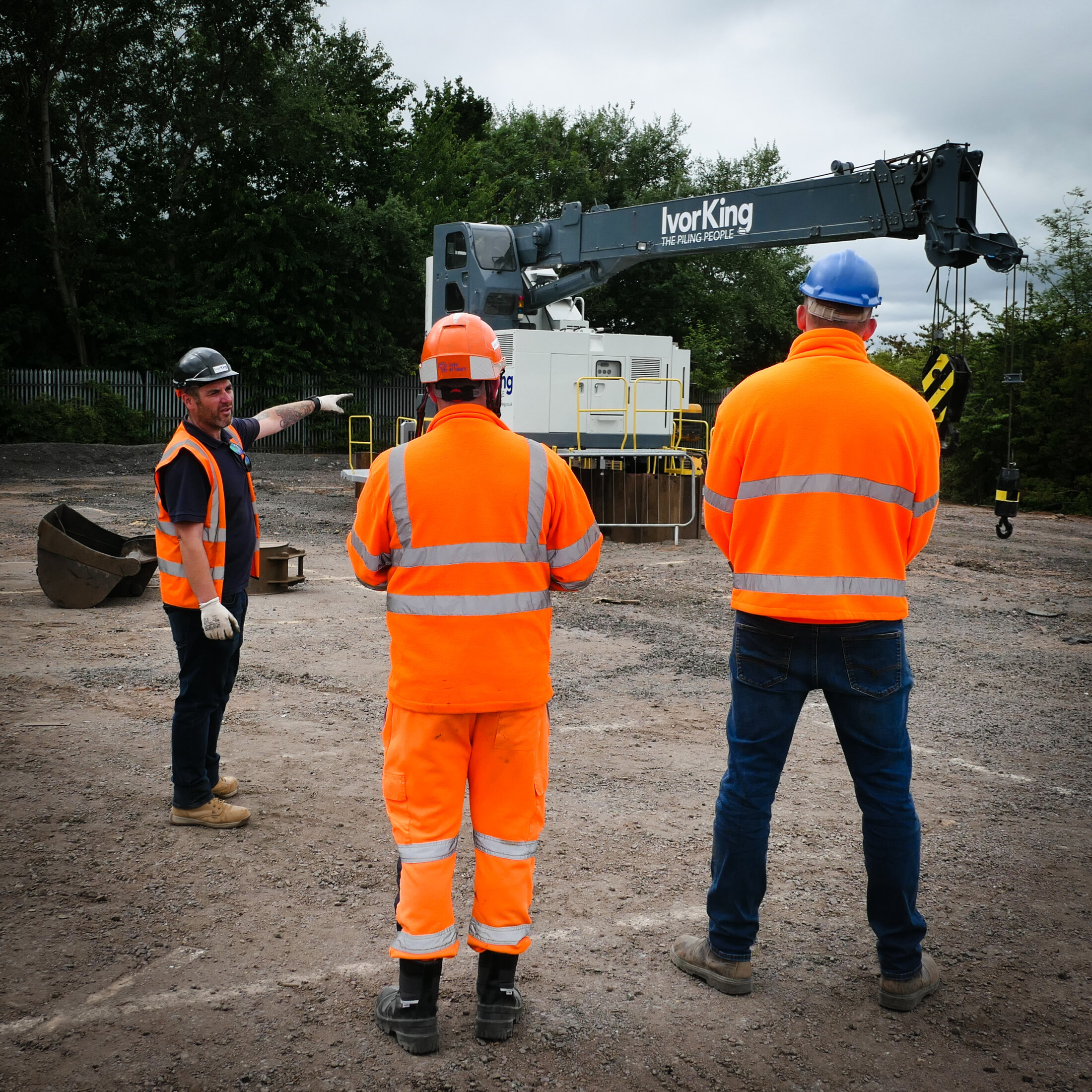 Contact Us - CPCS & NPORS Training & Testing | Ivor King Training