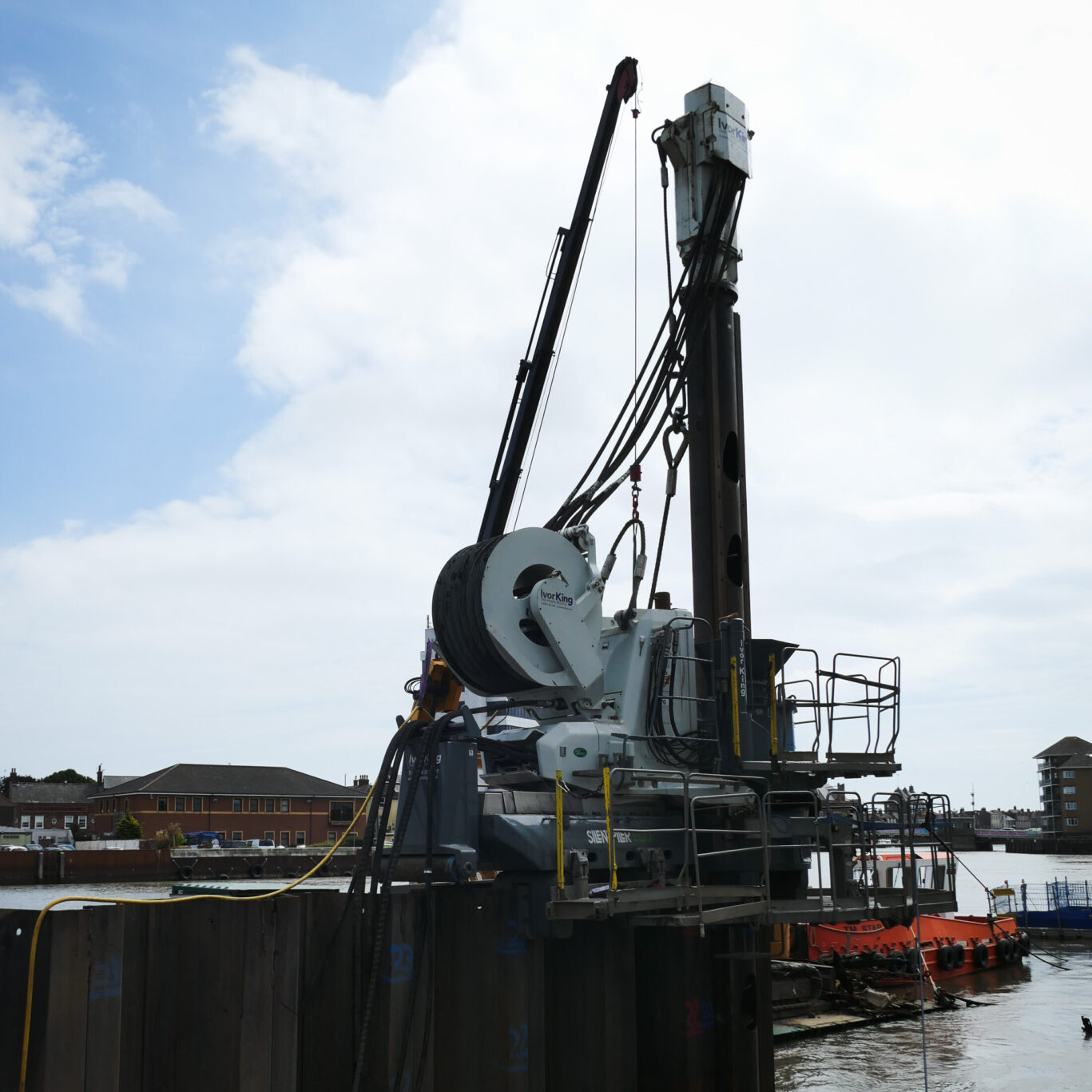 Giken Supercrush Silent Piling Solutions | Ivor King - The Piling People
